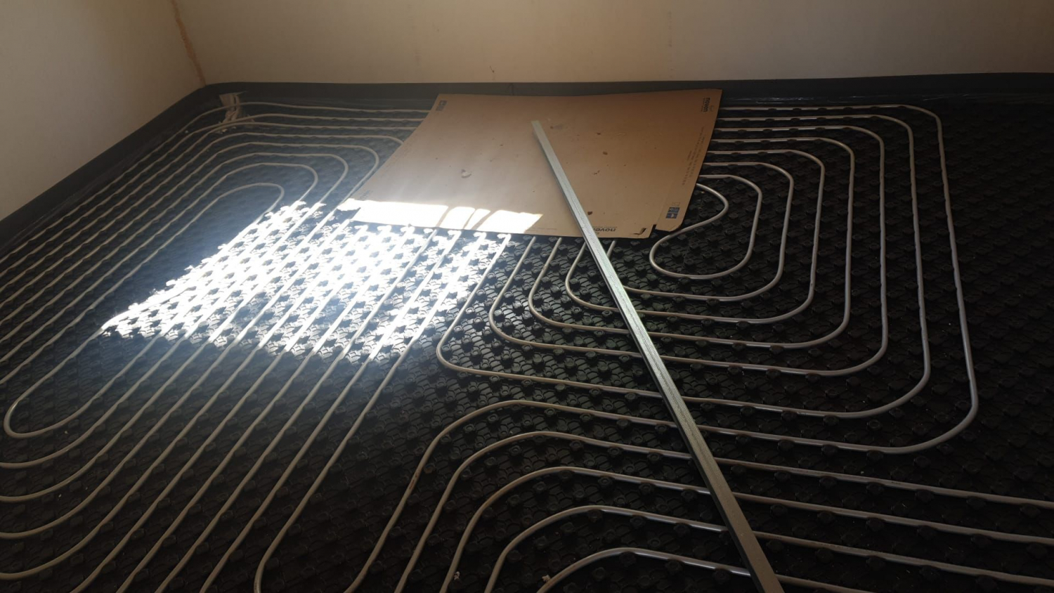 Suelo Radiante ☀️ ️ Instalación de Suelos Radiantes Madrid